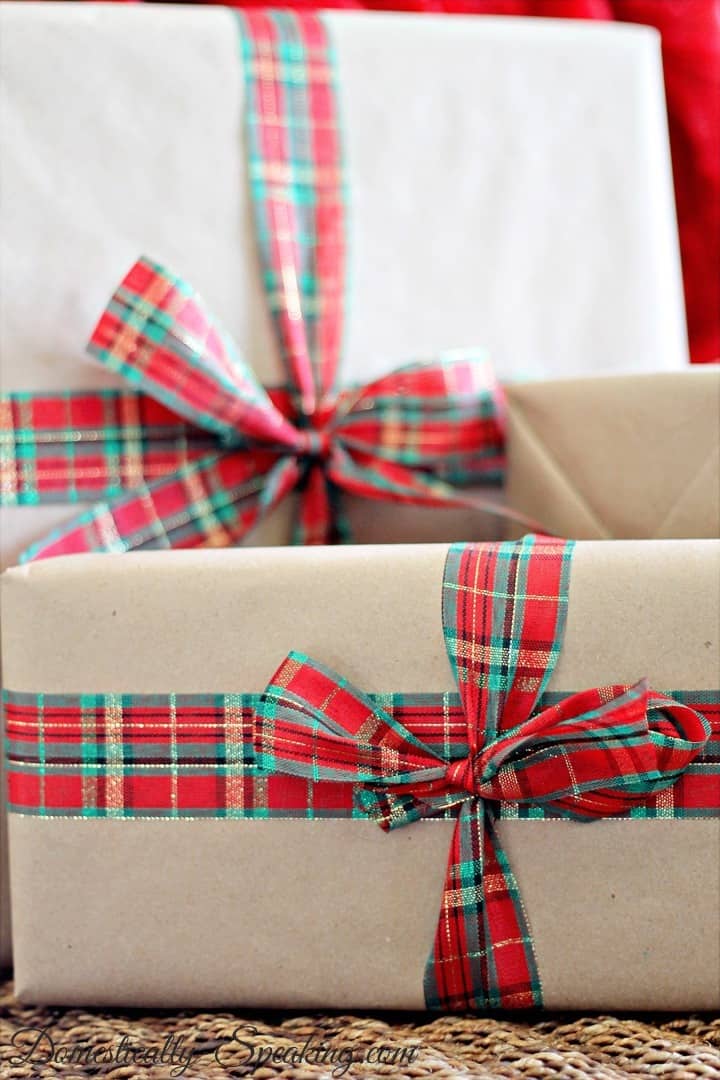 Brown Paper Packages Simple Beautiful Christmas Wrapping Brown Paper Packages Simple Beautiful Christmas Wrapping