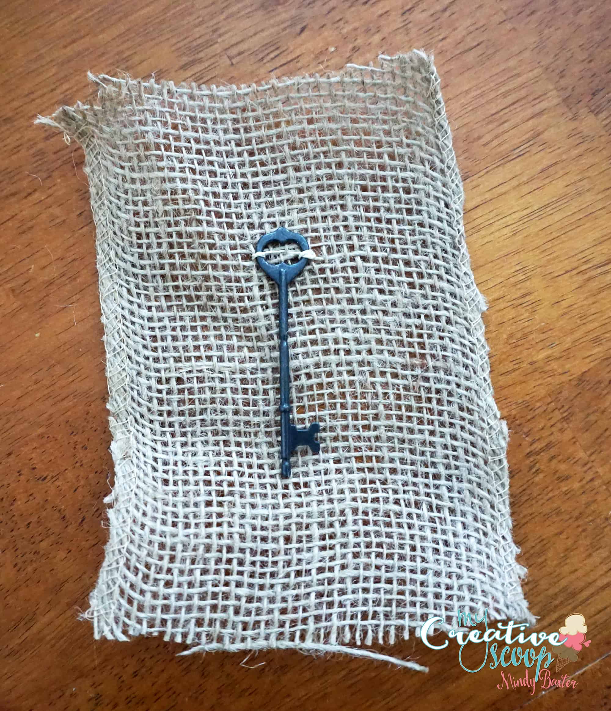 DIY Chalkboard Burlap Frames