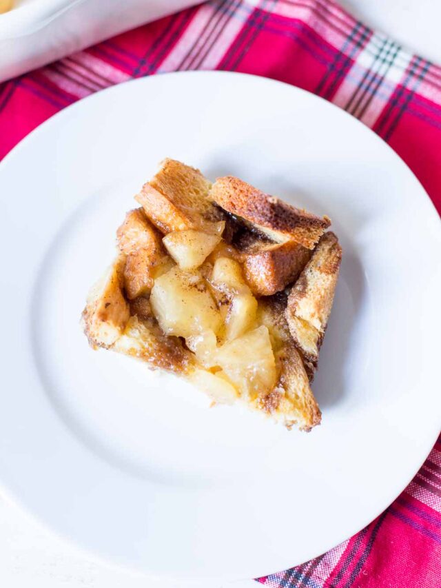 Cinnamon Apple French Toast Casserole - Domestically Speaking