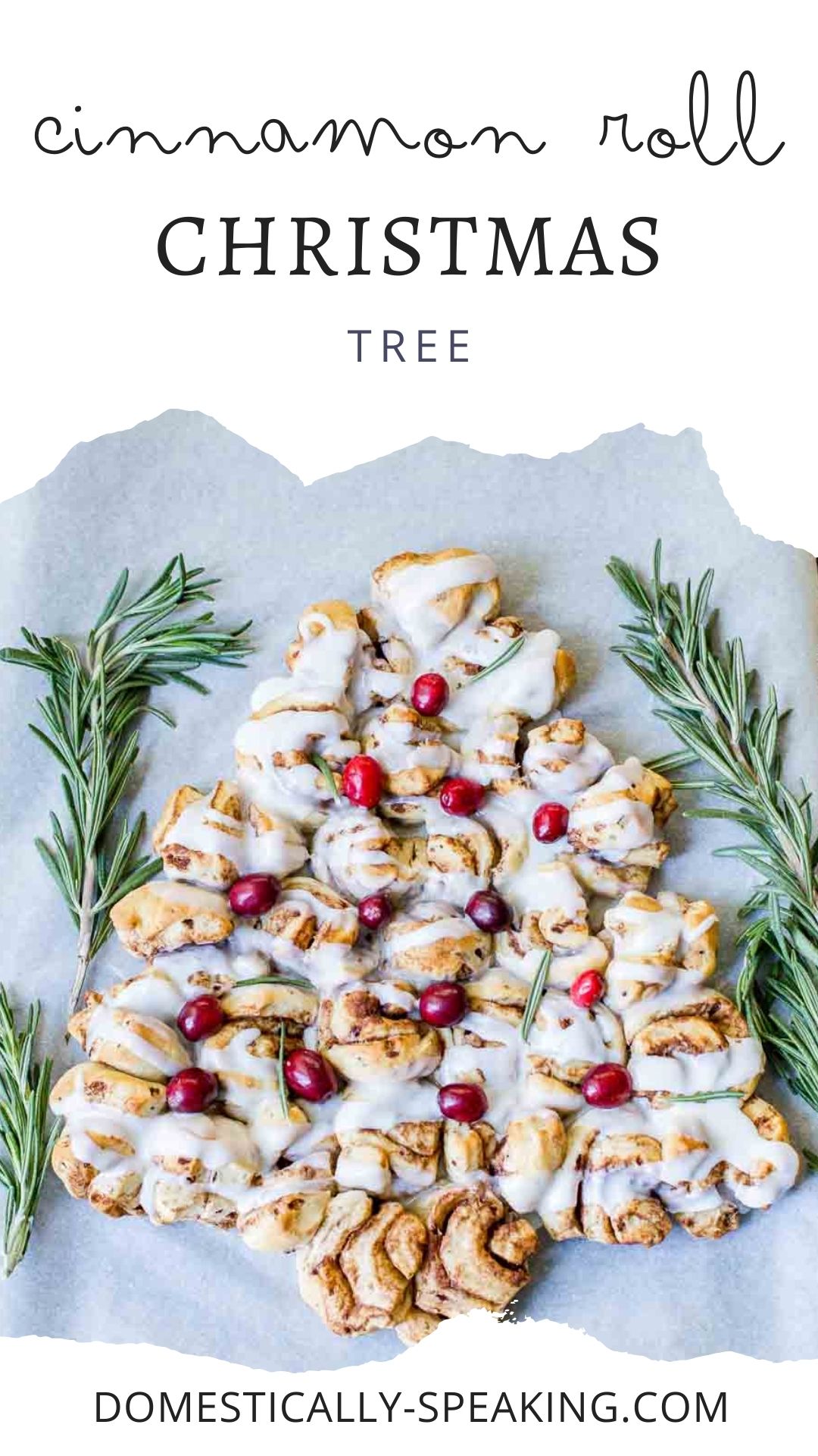Christmas Tree Cinnamon Roll Pull Apart - Domestically Speaking