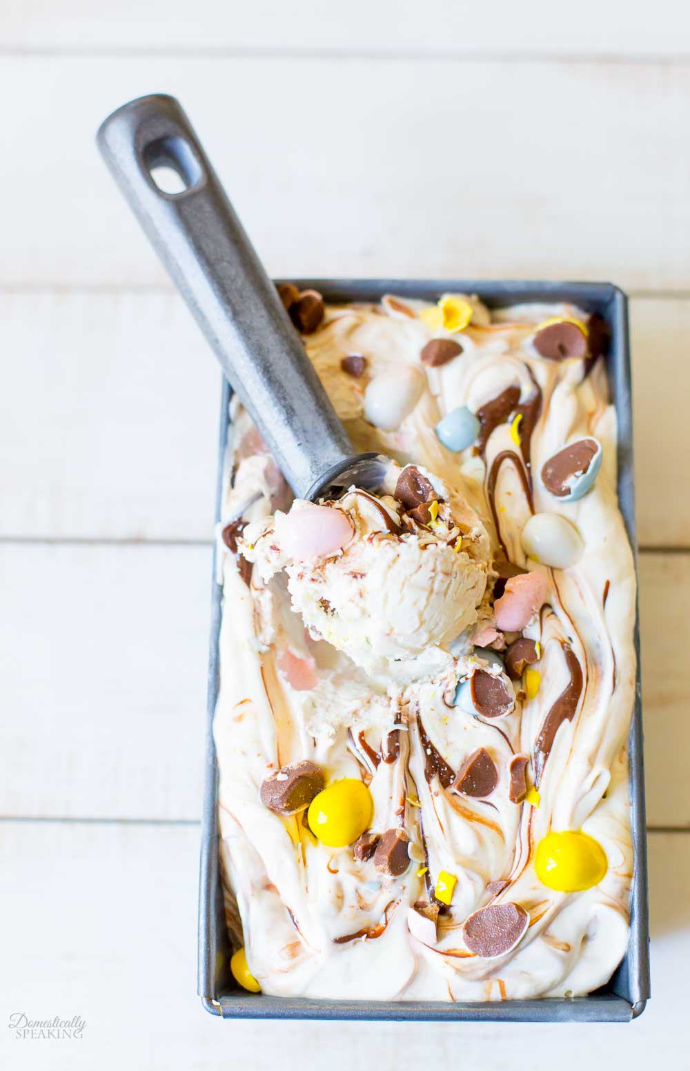 Easter Cadbury Mini Egg Ice Cream - Domestically Speaking