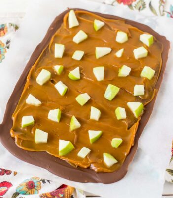 Chocolate Caramel Apple Bark - Domestically Speaking