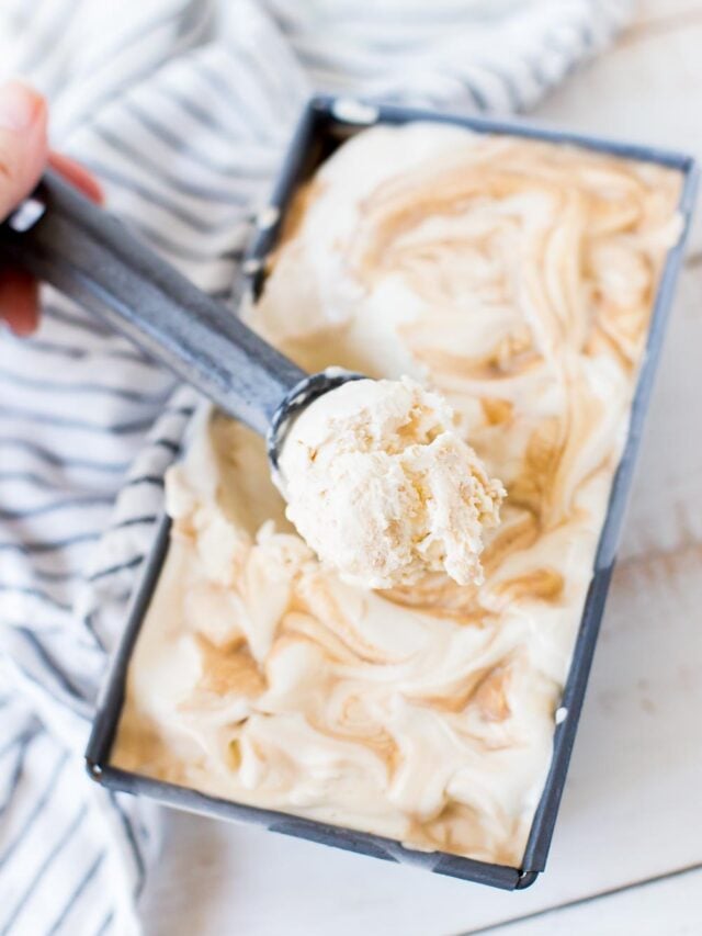 Easy Spiced Chai Ice Cream - Domestically Speaking
