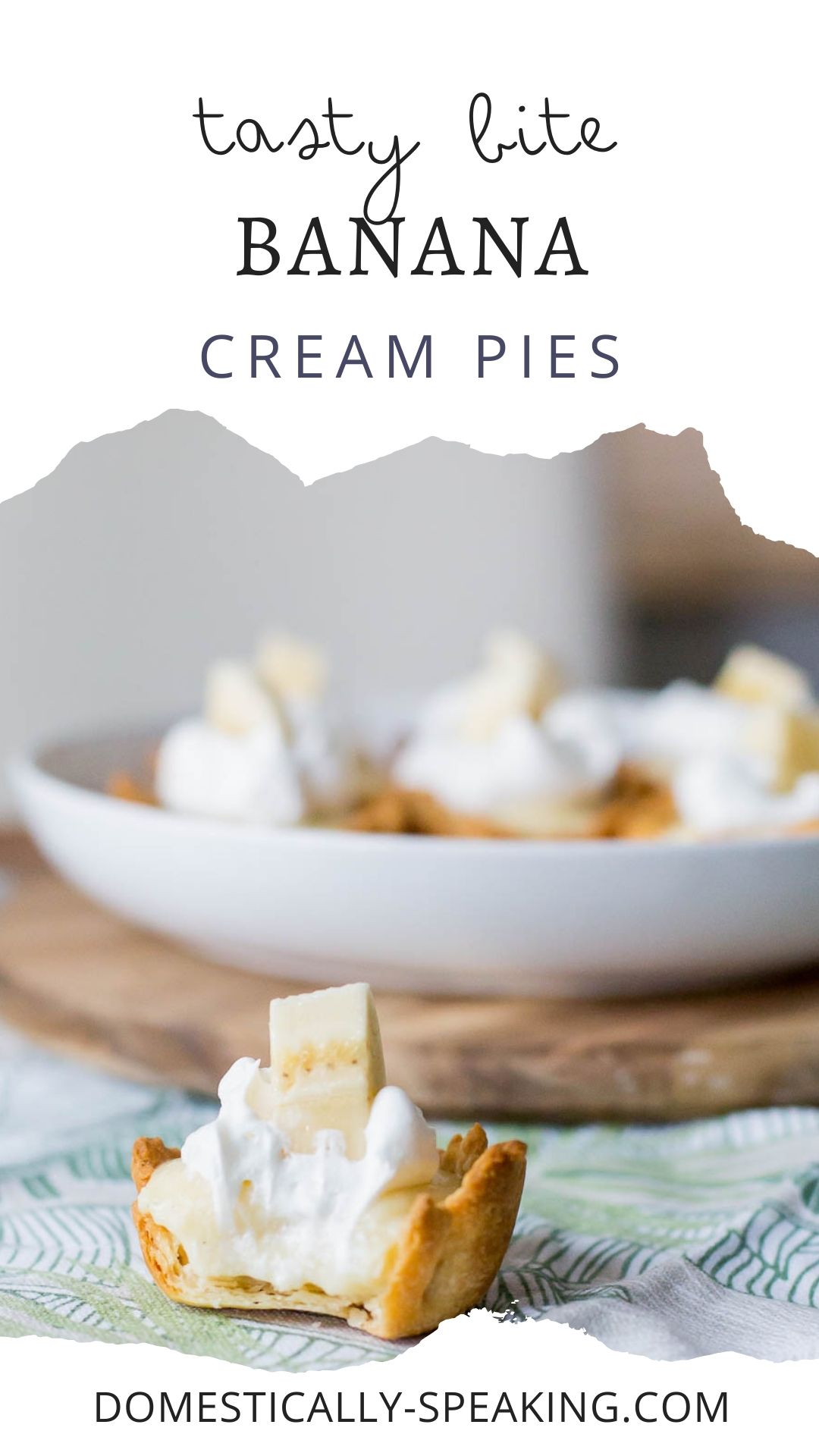 Mini Banana Cream Pies Recipe - Domestically Speaking